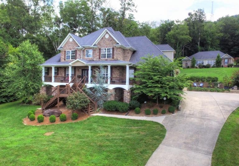 PHOTOS: Teen Mom OG's Maci Bookout Buys $625,000 New Home! See Pics