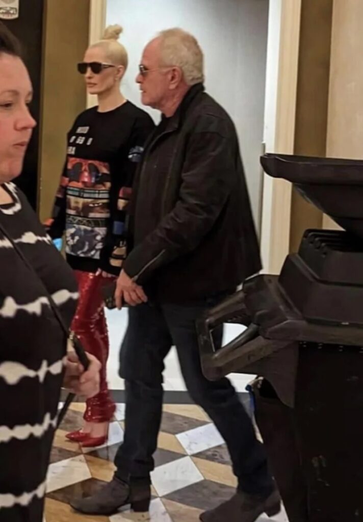 PHOTOS: Erika Jayne Seen With Rumored New Man in Las Vegas