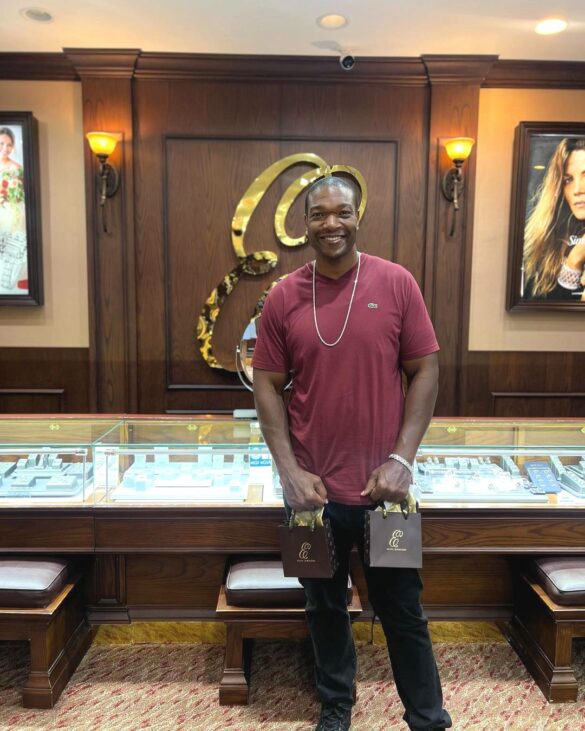 PICS: Chris Samuels Shows Weight Loss Amid Monique Divorce