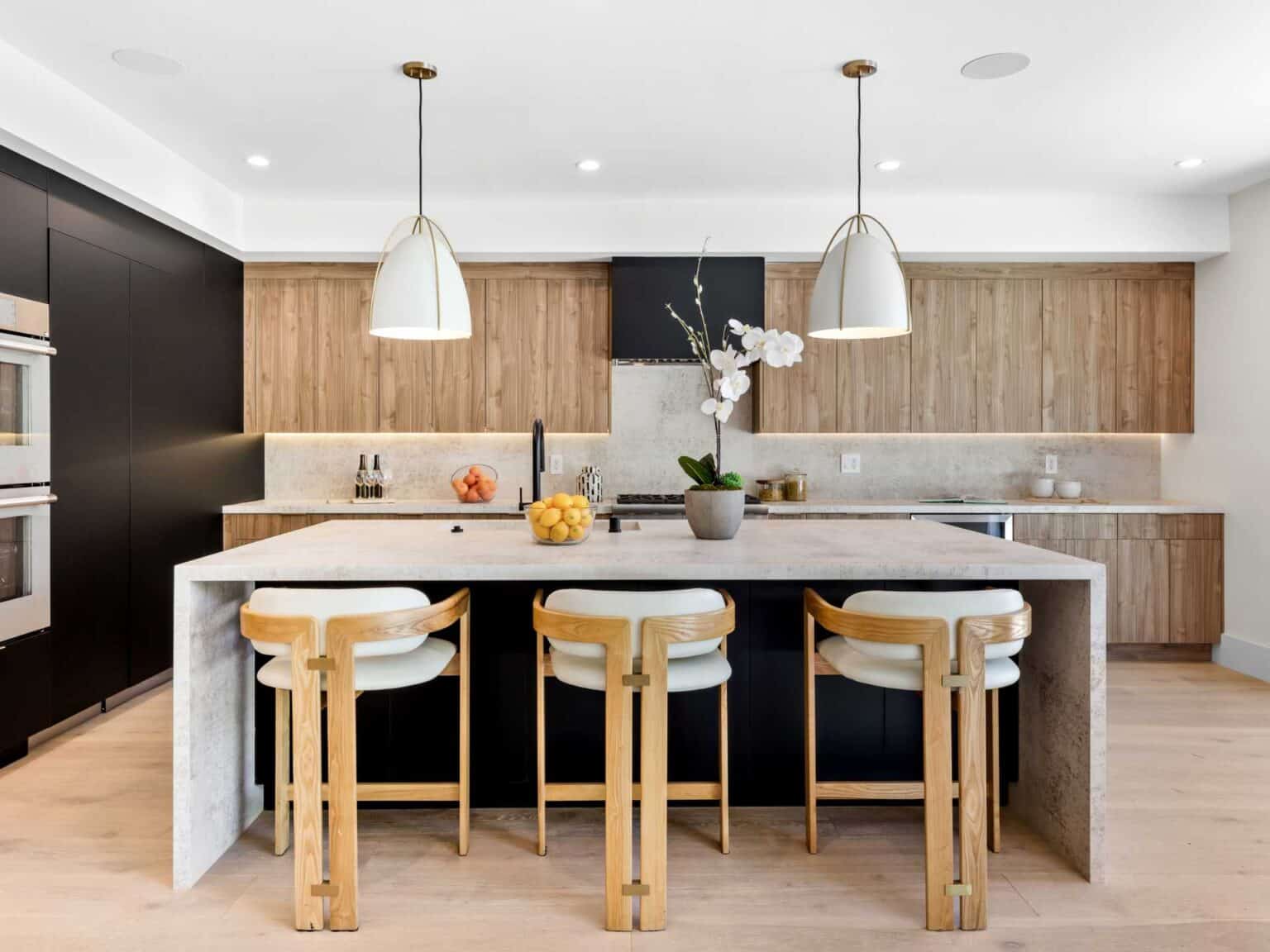 PHOTOS: Lala Kent Buys a $3.1 Million Mansion in LA, See Inside