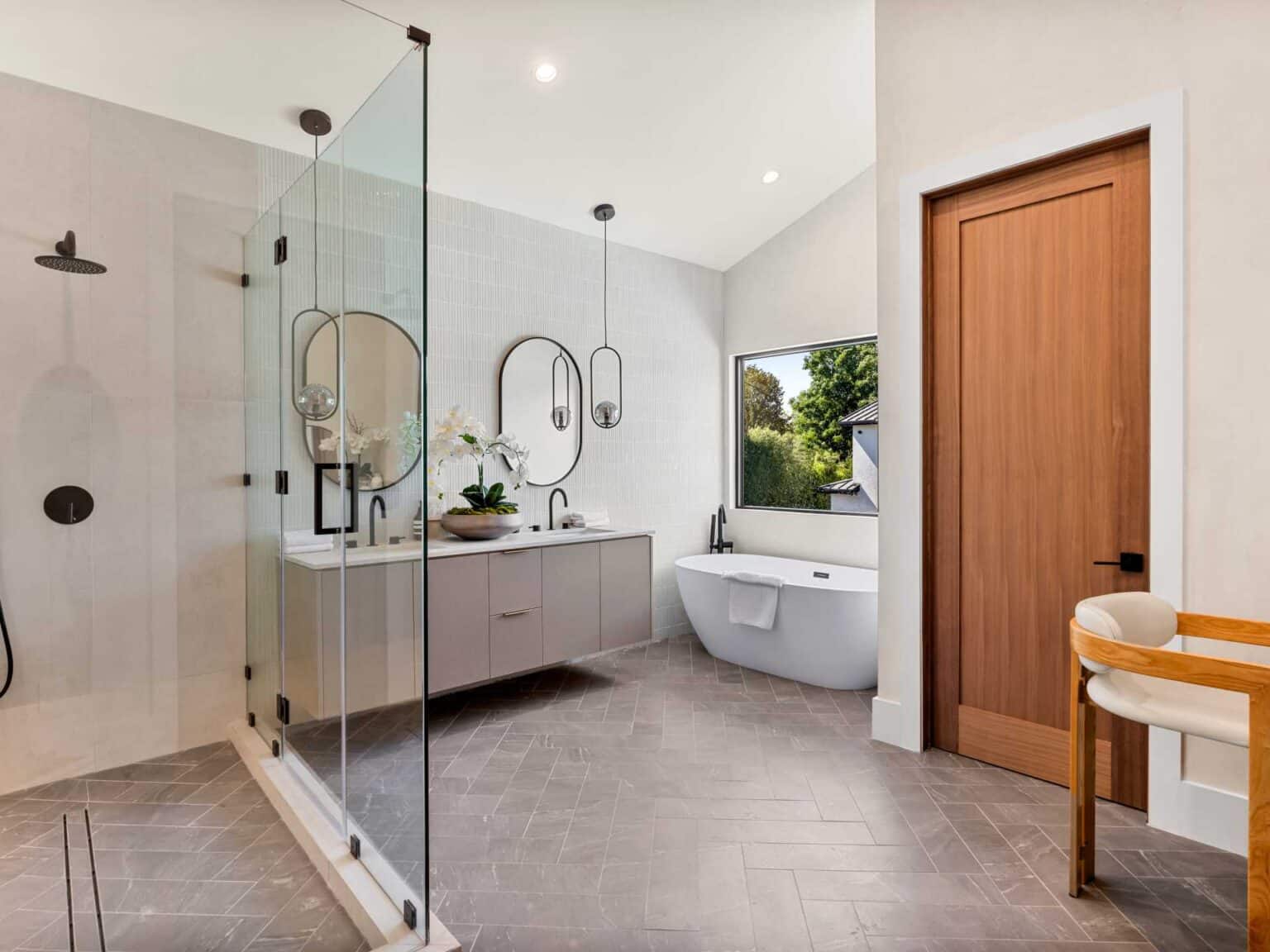 PHOTOS: Lala Kent Buys a $3.1 Million Mansion in LA, See Inside