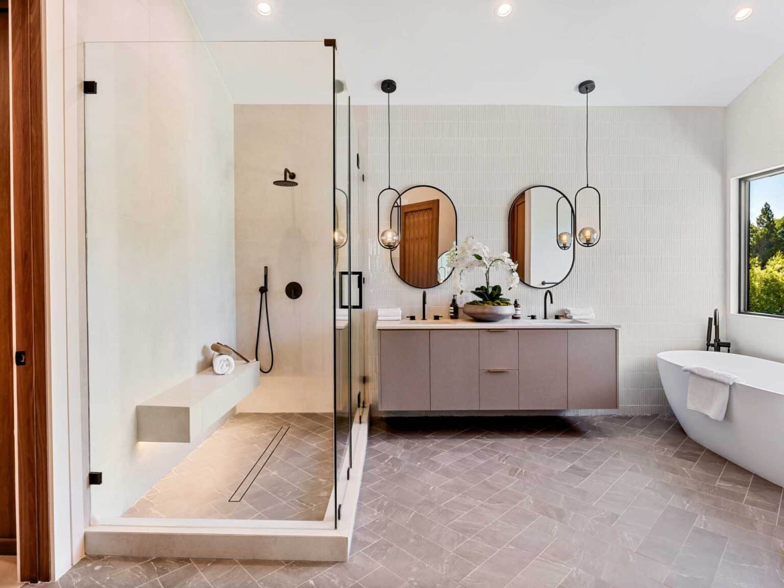 PHOTOS: Lala Kent Buys a $3.1 Million Mansion in LA, See Inside