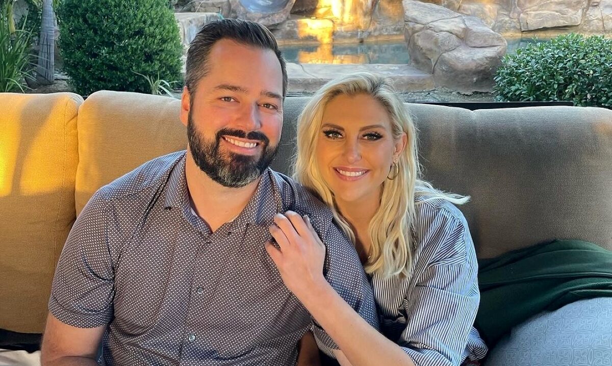 RHOC: Travis Mullen Accuses Ex-Wife of "Threatening" Gina