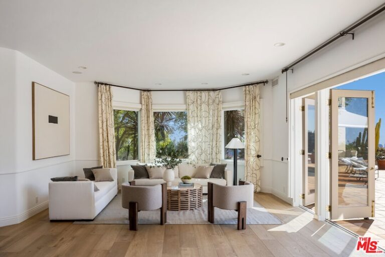 PICS: Heather & Terry Dubrow List Beverly Hills Home for $25 Mil