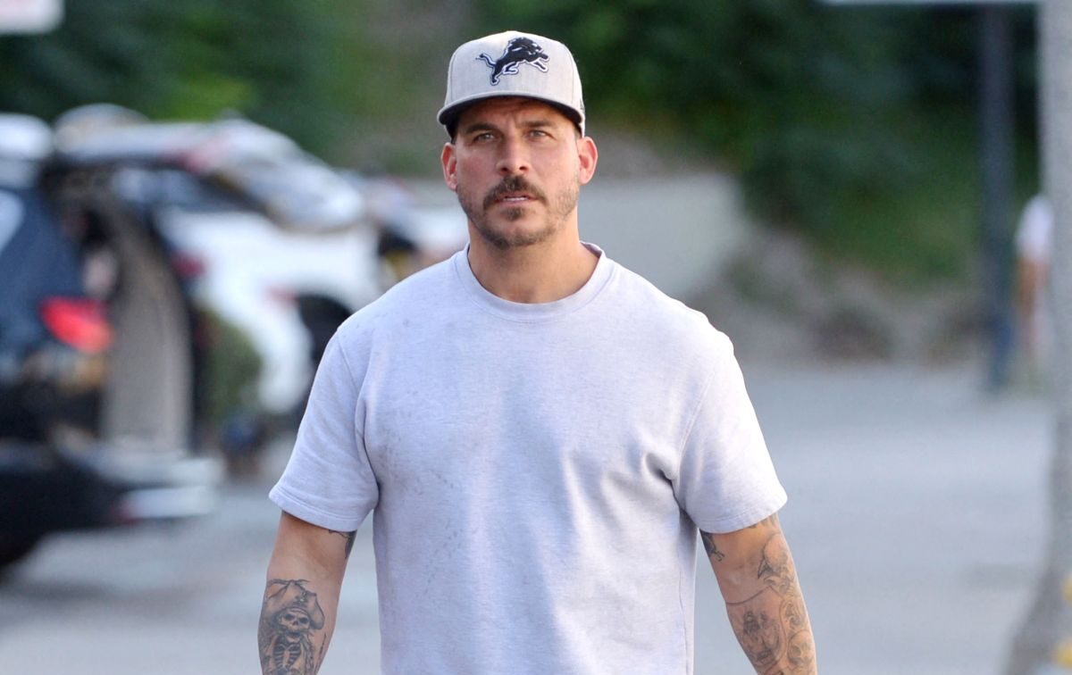 PHOTO: The Valley's Jax Taylor is Caught Exposing His Crotch