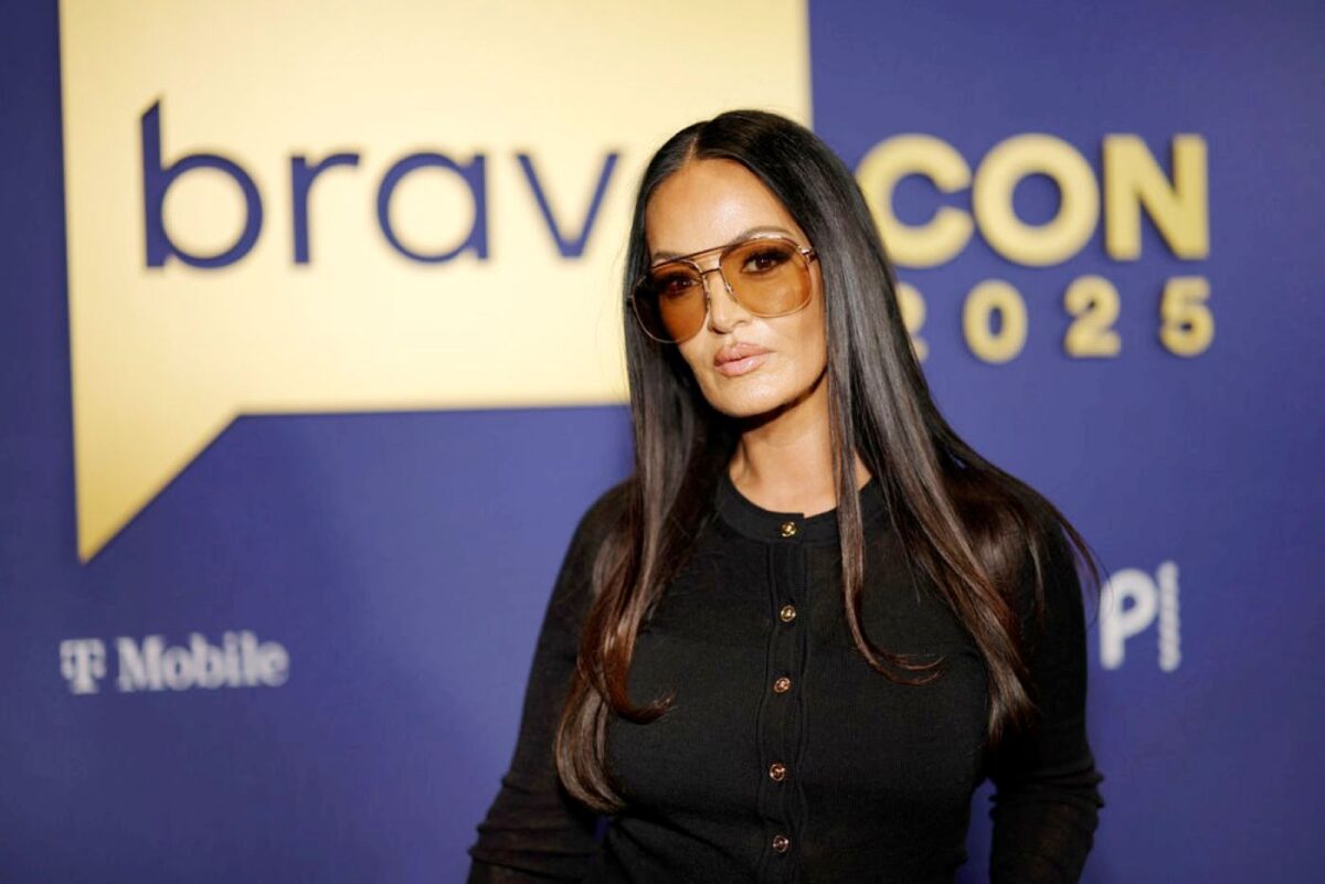PHOTO: RHOSLC's Lisa Barlow Looks Unrecognizable in New Pic