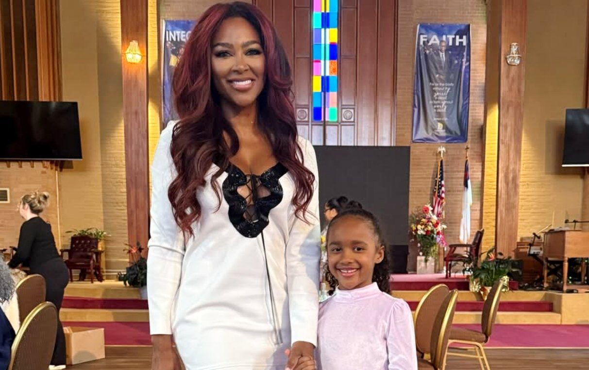 PHOTOS: Kenya Moore Reveals Daughter Brooklyn Met Her Estranged Mother ...