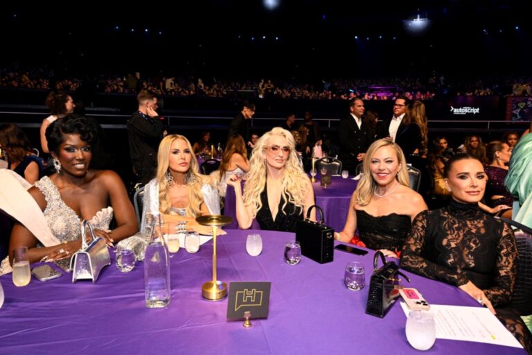 PHOTOS: RHOBH Reunion Chart Revealed as Fans Question Kyle Richards ...