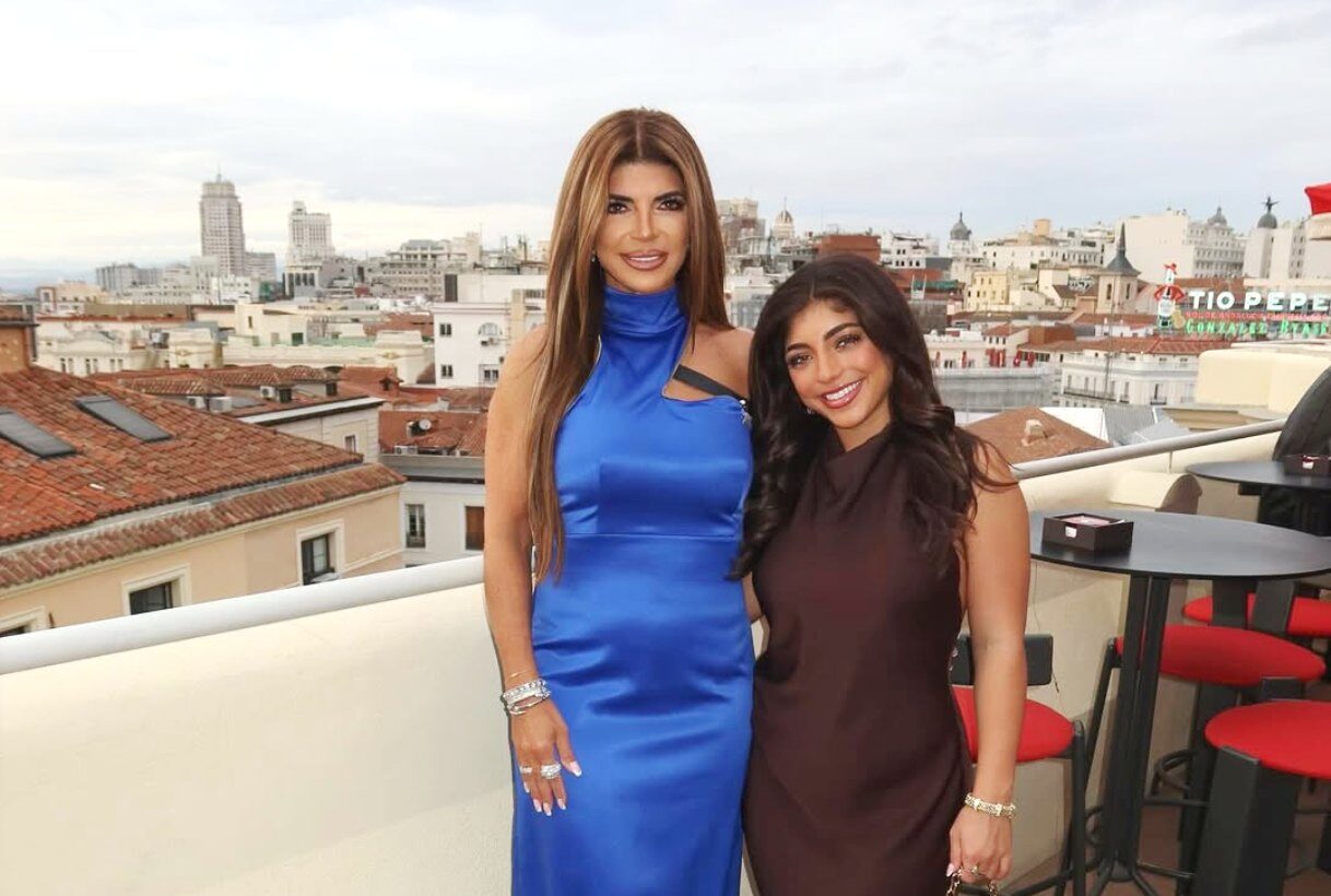 PHOTOS: Teresa Giudice’s Daughter Milania Shows Off Her Inner-Lip Tattoo